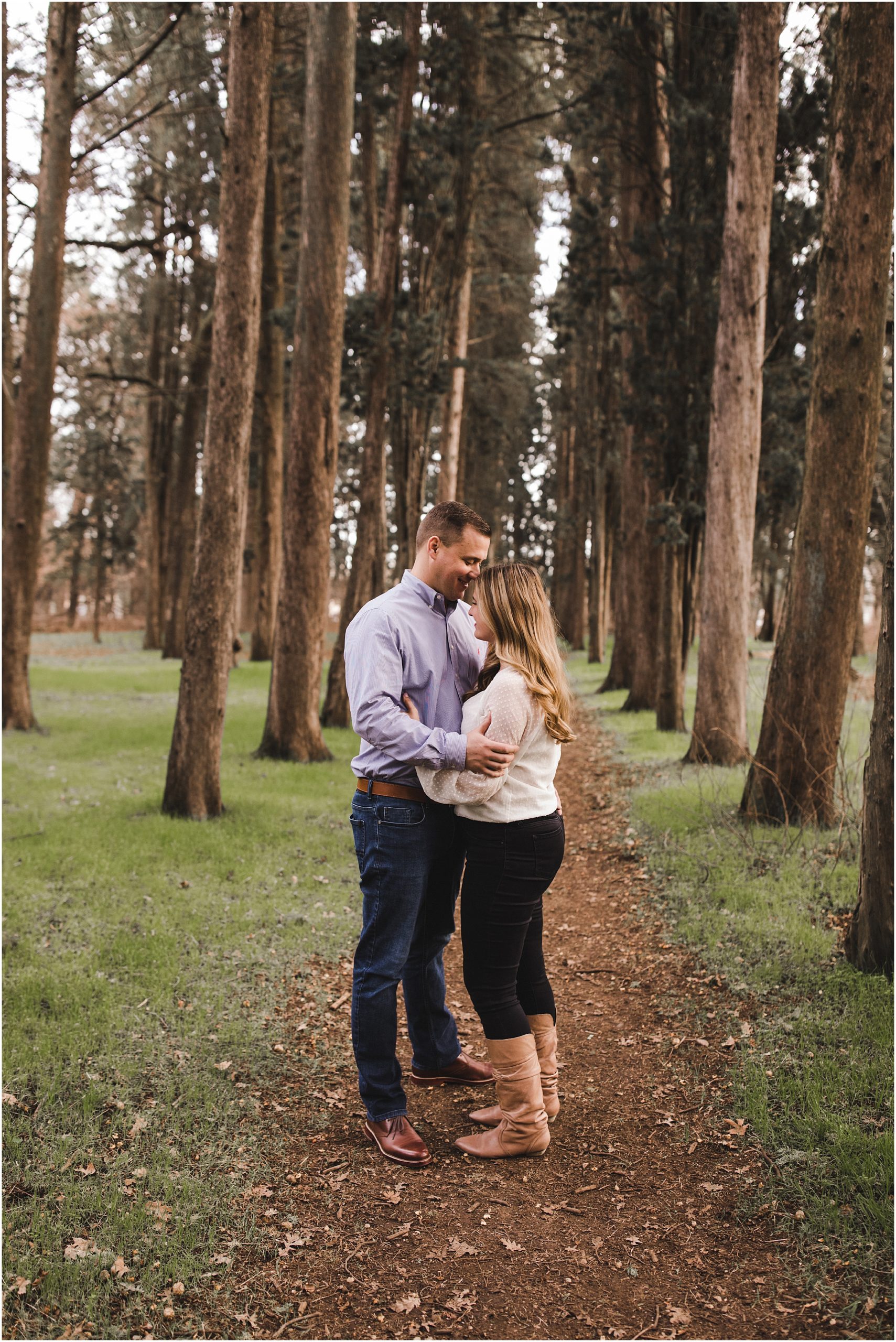Downtown Date Night Inspired Engagement Session - ashleycarlascio.com